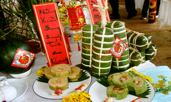 Bánh Tét - Essential to Tet in the South of Vietnam